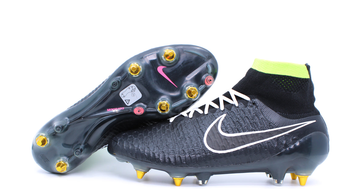 All products – Page 2 – Retro Soccer Cleats