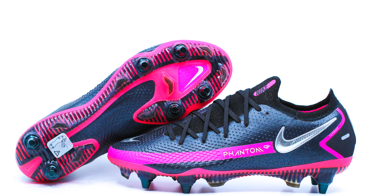 All products – Page 2 – Retro Soccer Cleats