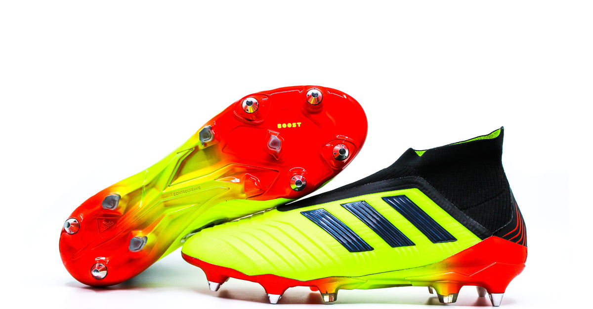 Adidas – Retro Soccer Cleats